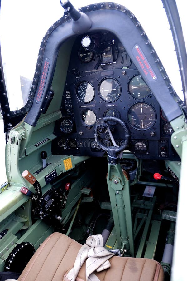 A Spitfire Cockpit editorial stock image. Image of plane - 109482059