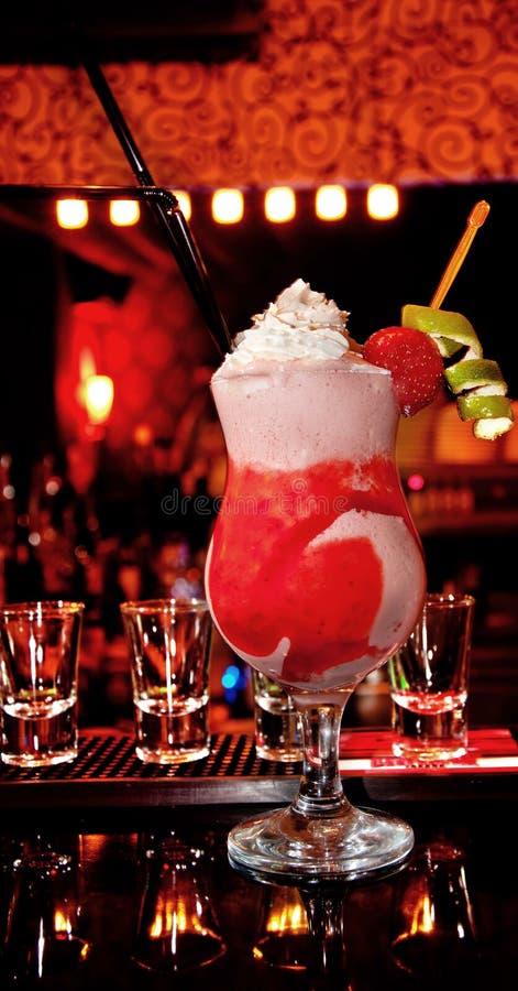Cocktail della fragola fotografia stock. Immagine di frutta - 16396852