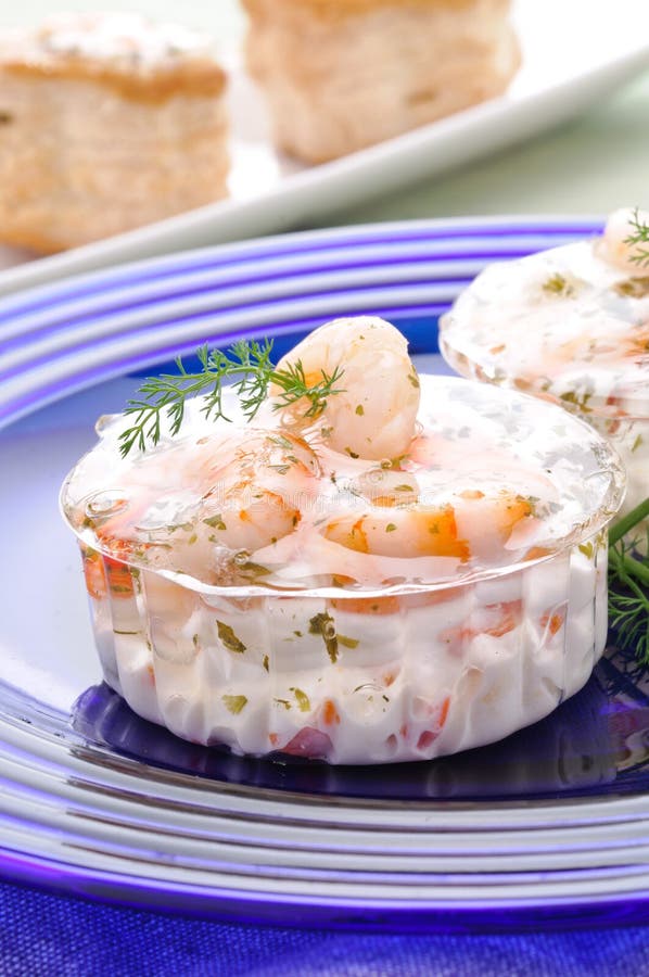 Cocktail Der Garnele Im Gelee Stockfoto - Bild von spezialgebiet, gabel ...