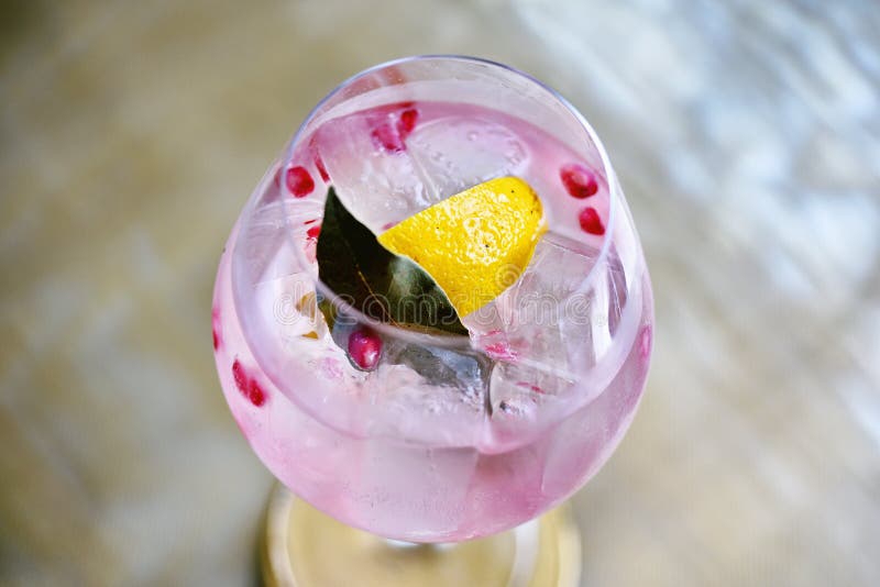 Cocktail Drinks, Colorful Pink Alcohol Beverage. Stock Image - Image of ...