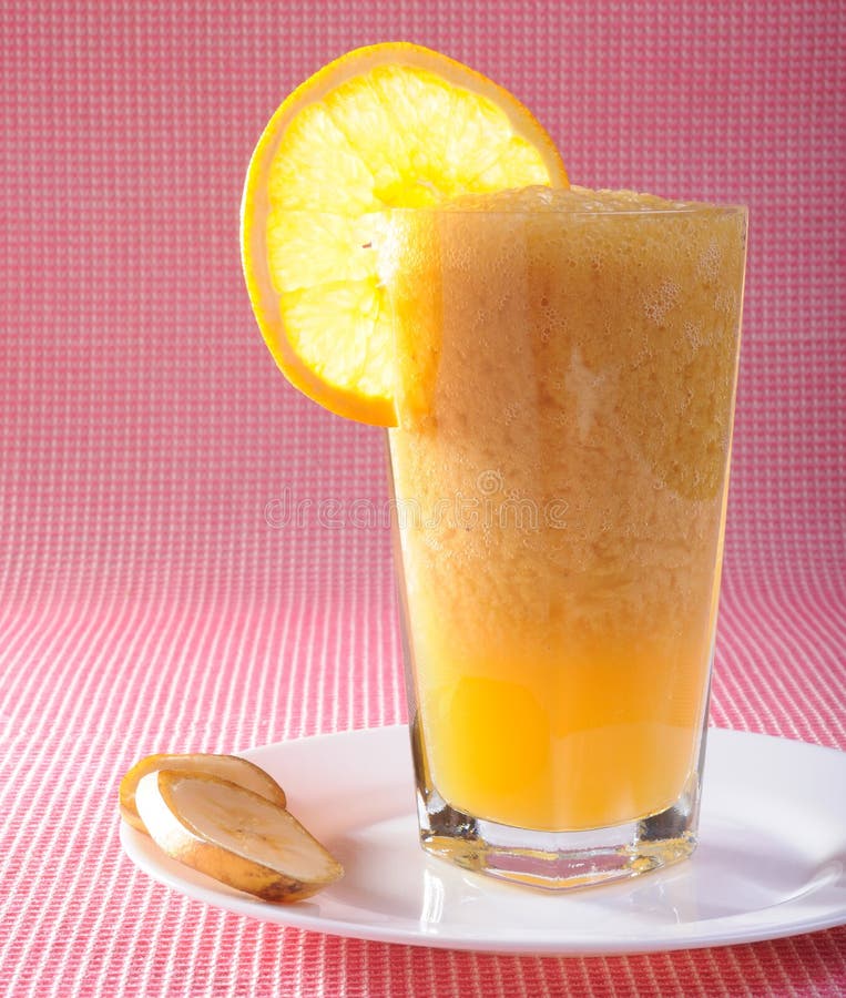 Cocktail Fresco Do Sumo De Laranja Imagem de Stock - Imagem de fatia ...
