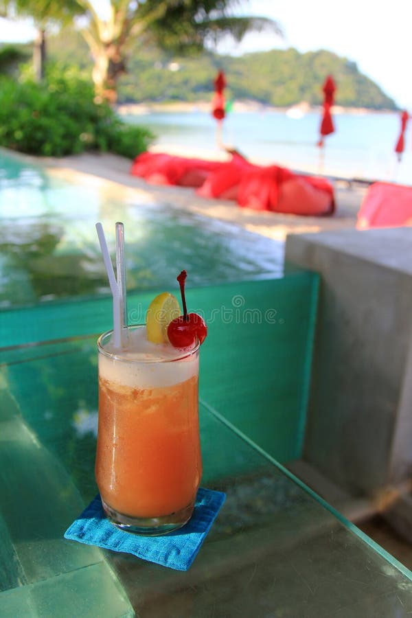 Cocktail by the Infinity Swimming Pool Stock Photo - Image of poolside ...