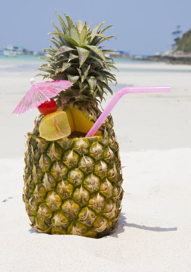 Cocktail in pineapple stock image. Image of party, alcohol - 32717823