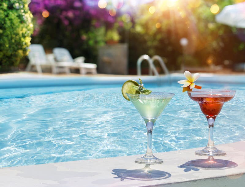 Cocktail in Pool - Refreshment in Resort Stock Illustration ...