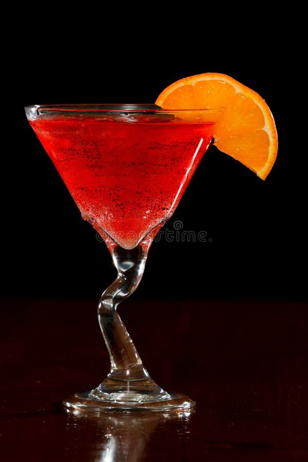 Cocktail rouge image stock. Image of martini, vodka, torsion - 34026745