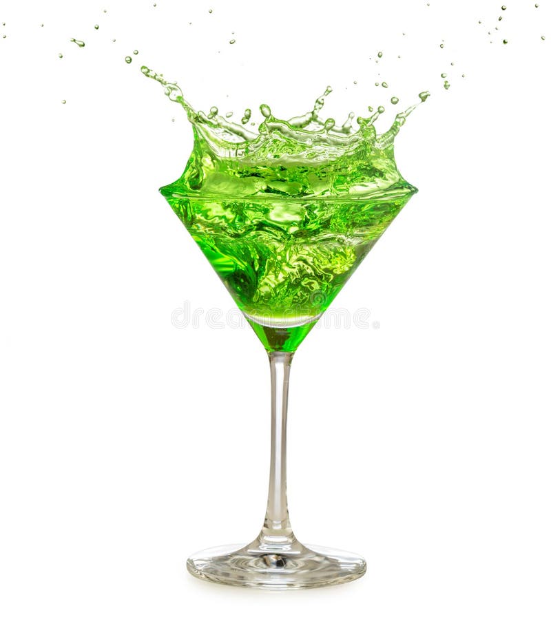 Cocktail Verde Que Espirra No Vidro De Martini Imagem de Stock - Imagem ...