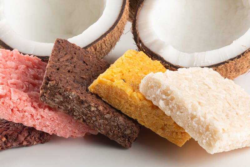 Coco Doce De Coco Doce Brasileiro Em Fundo Branco Foto de Stock ...