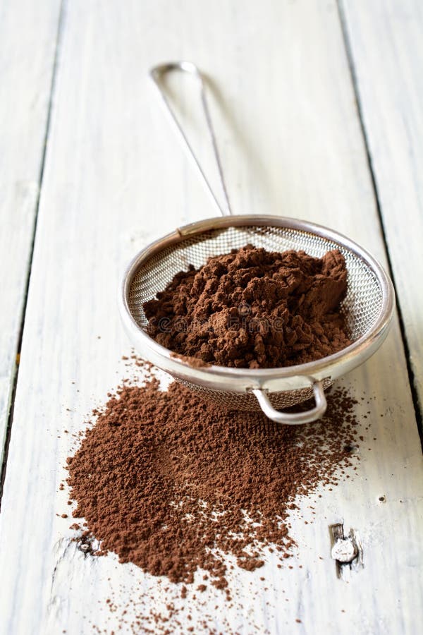Cocoa Powder Dusted and Sieve Stock Image - Image of dessert, healthy ...
