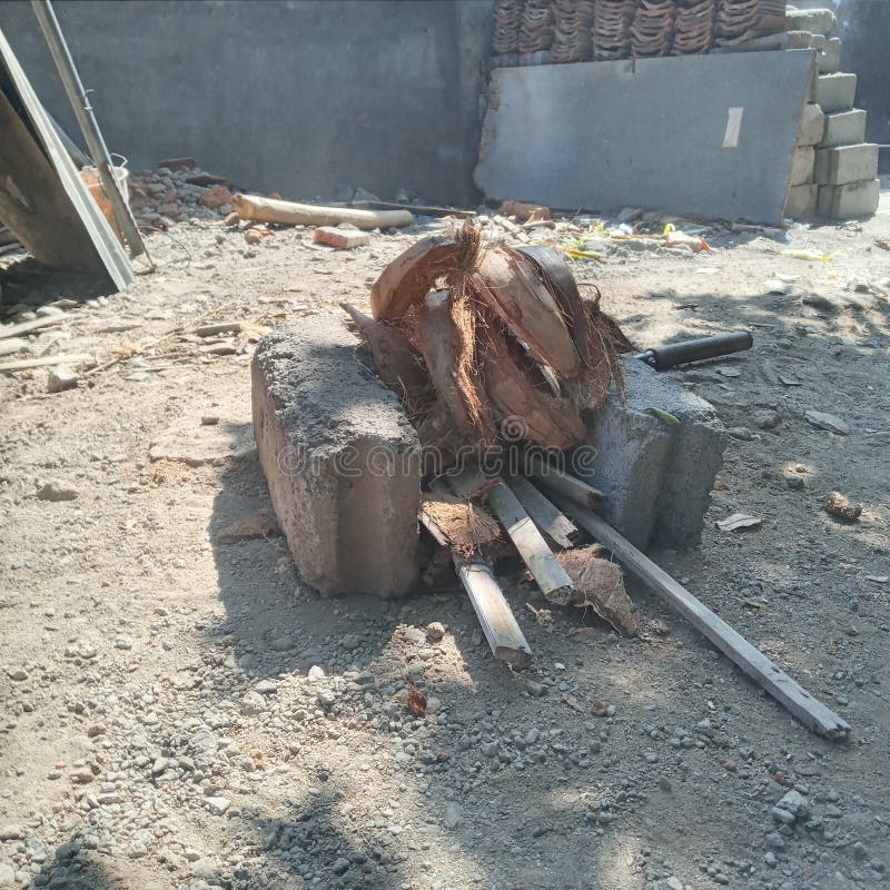 Coconut Fiber that Has Not Been Burned with Fire for Grilling Stock ...