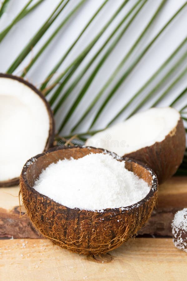 Coconut Powder in a Natural Shell Stock Image - Image of coconut ...
