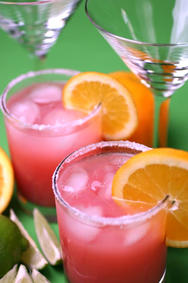 Cocteles imagen de archivo. Imagen de color, cocteles, cristales - 18193