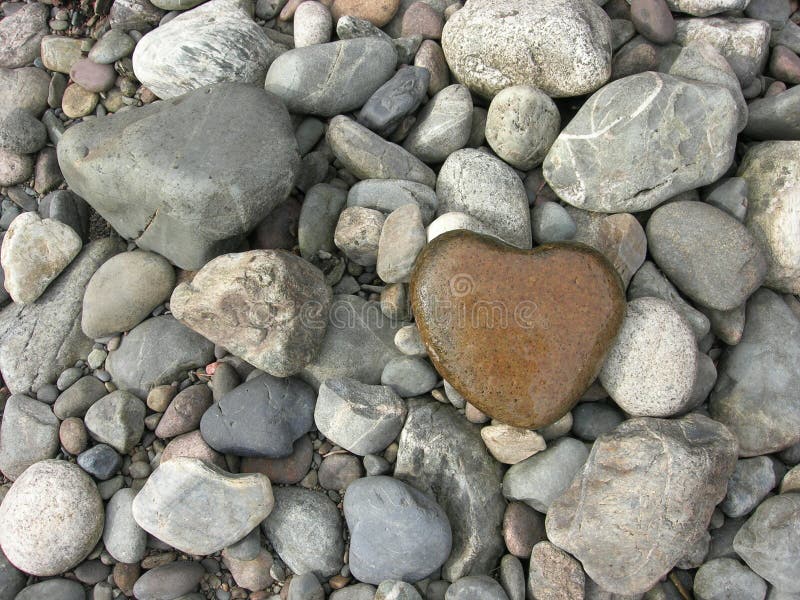 Coeur en pierre photo stock. Image du fond, pierre, amour - 4287348