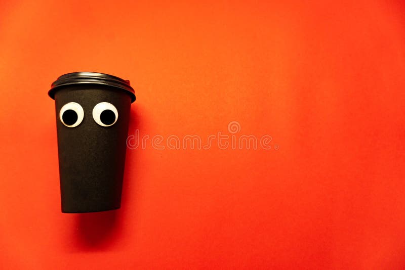Coffee Cup with Googly Eyes on Red Background 库存照片 - 图片 包括有 热奶咖啡, 外带 ...