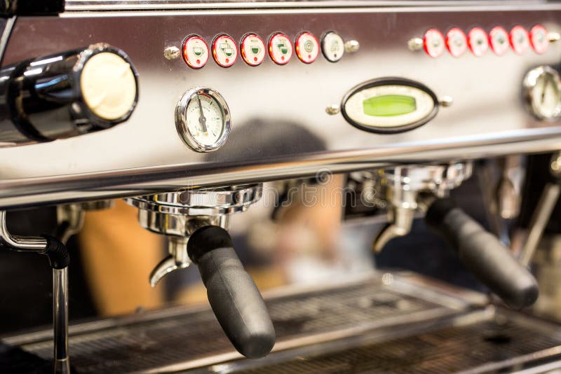 Coffee Machine Ready To Use Stock Image - Image of froth, beans: 225916407
