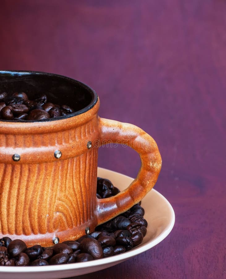 Coffee seed on wood table stock image. Image of coffee - 32727861