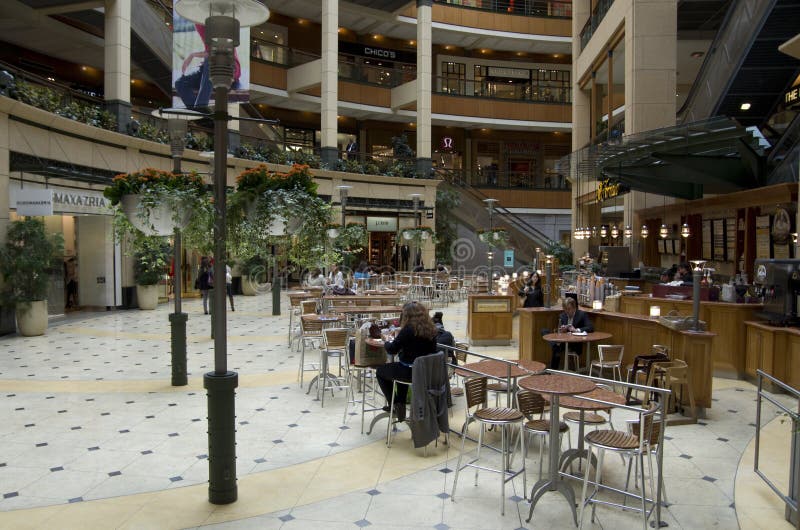 Coffee shop in mall editorial image. Image of interiors - 37893520