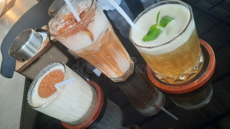 Coffee and Tea Drinks for Brunch Stock Image - Image of drinks ...