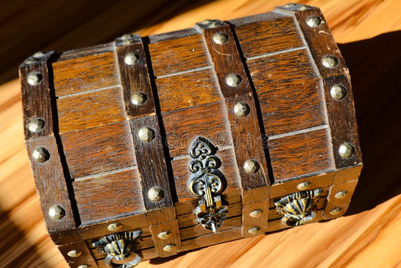 Cofre del tesoro imagen de archivo. Imagen de tesoro - 99158007