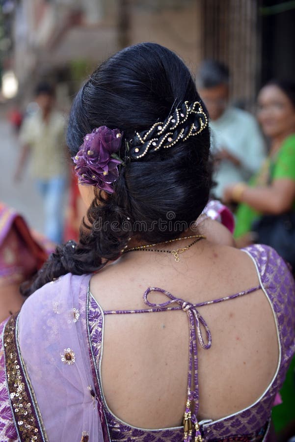 Coiffure indienne image éditorial. Image du cérémonie - 38026385