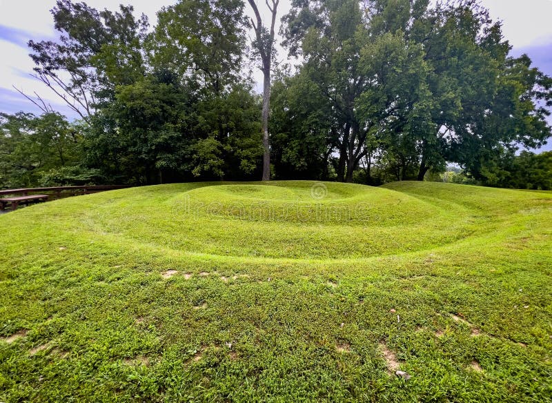 Coiled Tail of Great Serpent Mound Largest Prehistoric Effigy in the ...