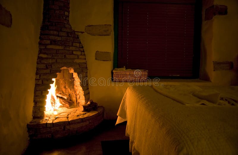 Coin du feu rustique photo stock. Image du pastorale, flammes - 3492244