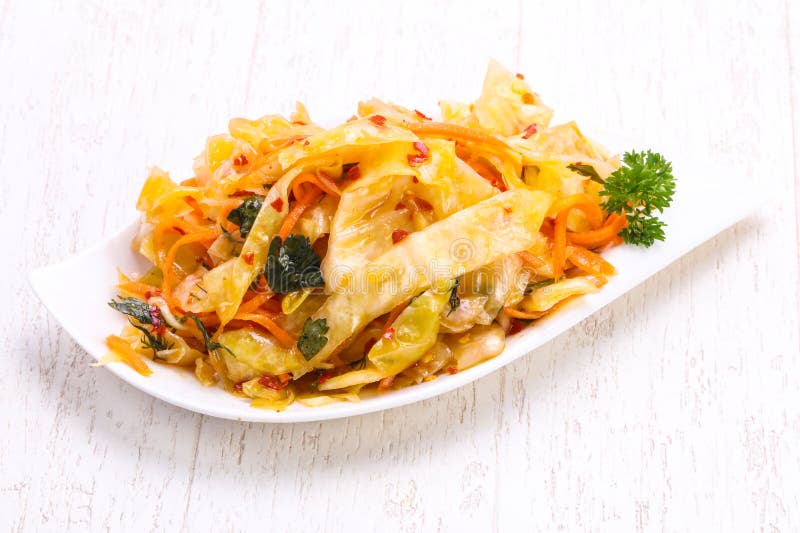 Col fermentada tradicional imagen de archivo. Imagen de colada - 125325323