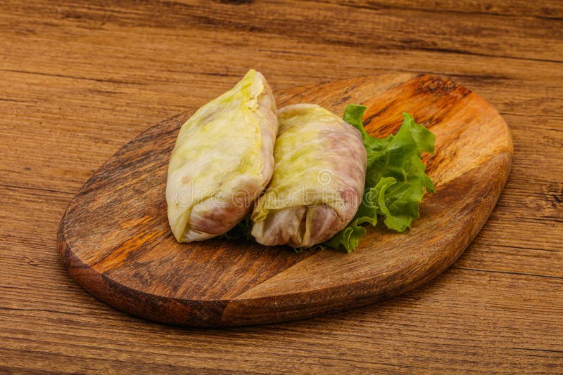 Col Rellena Cruda Casera Con Carne Foto de archivo - Imagen de fresco ...