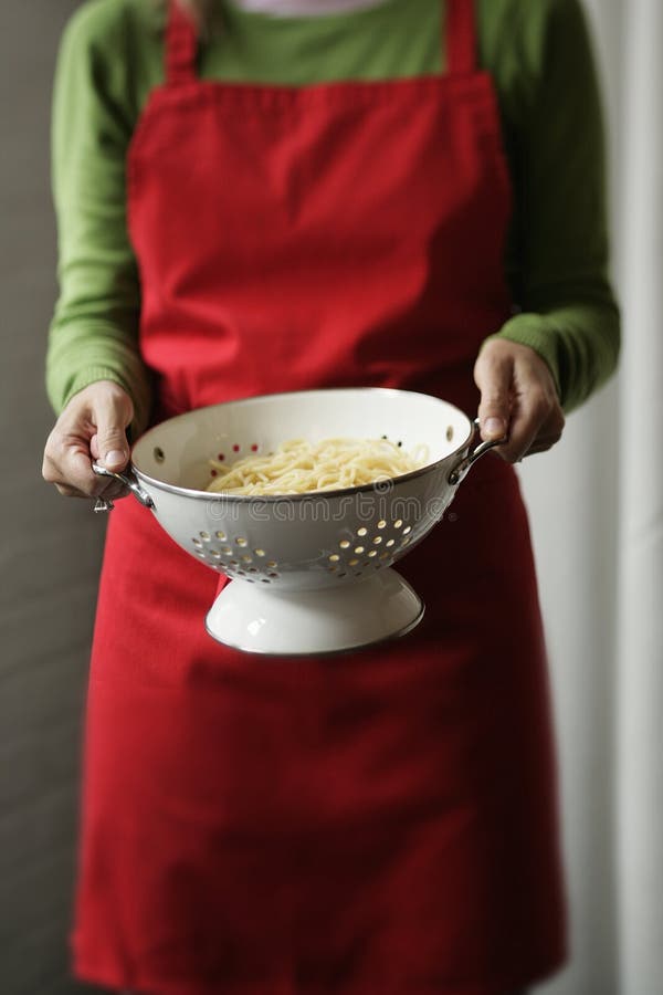 Colander stock image. Image of chef, spaghetti, strain - 3750827