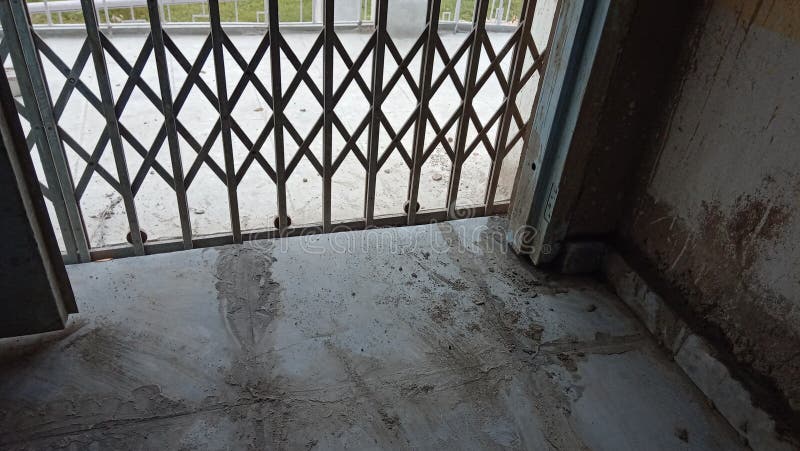 Colapssible Gate Stock Photos - Free & Royalty-Free Stock Photos from ...