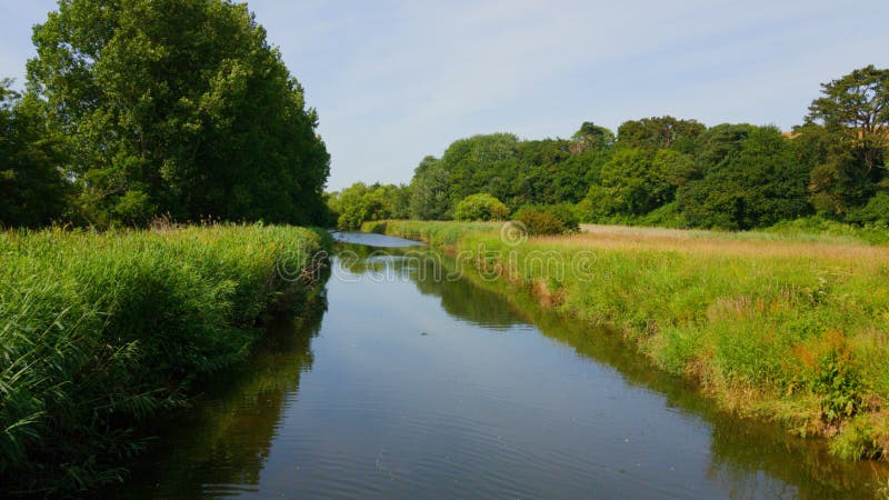 Colaton Raleigh Rivierotter Devon Stock Afbeelding - Image of kajakken ...