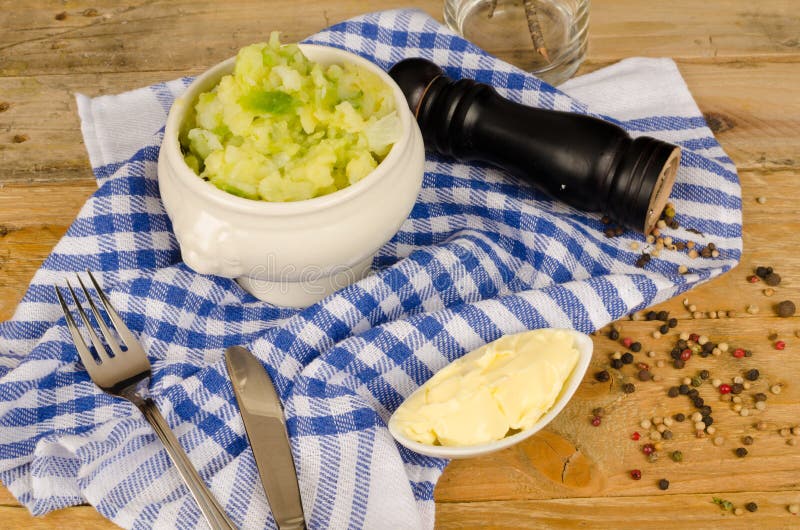 Colcannon, Ein Halloween-Klassiker Stockbild - Bild von gesund, pfeffer ...