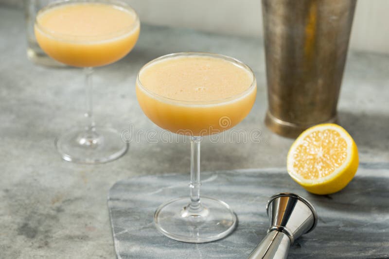 Cold Boozy Refreshing Whiskey Daisy Cocktail Stock Image - Image of ...