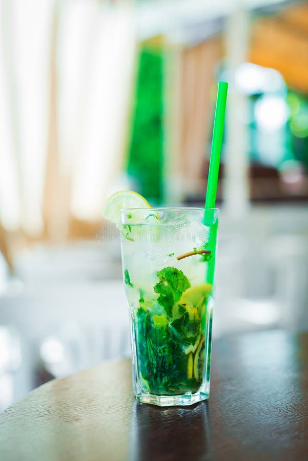 Cold mojito cocktail drink stock photo. Image of liquor - 63162382