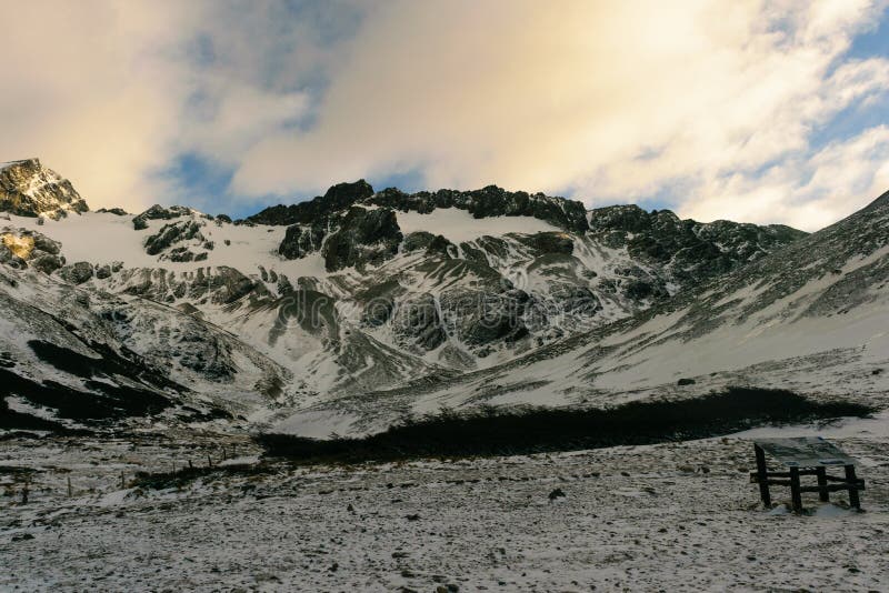Cold mountains stock image. Image of landscape, venturaexpedicao - 76902431