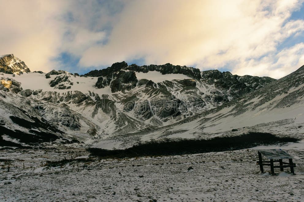 Cold mountains stock image. Image of landscape, venturaexpedicao - 76902431