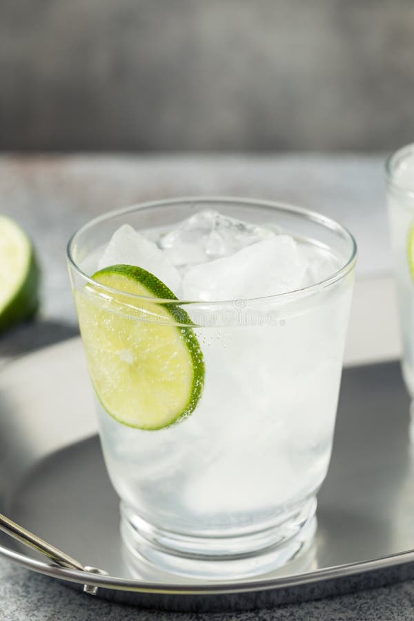 Cold Refreshing Sparkling LIme Water Stock Image - Image of fruit ...