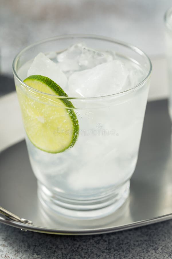 Cold Refreshing Sparkling LIme Water Stock Image - Image of splash ...