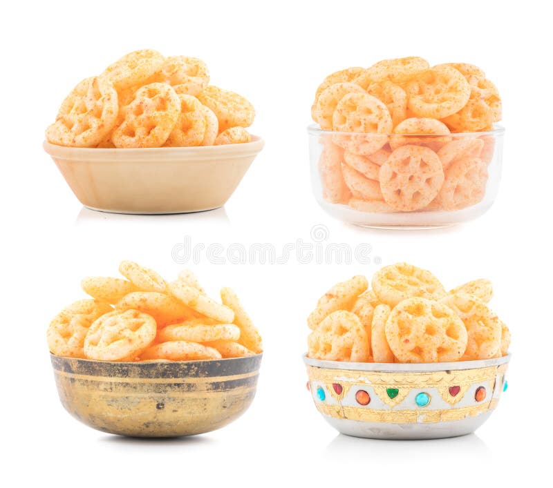 Bocado Salado De Las Ruedas En El Fondo Blanco Imagen de archivo ...