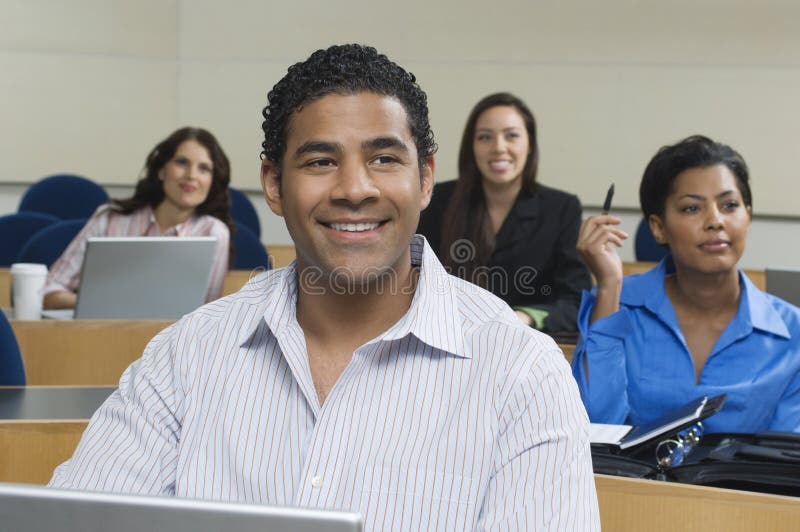 Colegas De in Presentation with Del Hombre De Negocios Imagen de ...