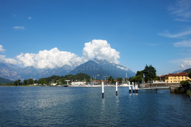 Colico, lago Como immagine stock. Immagine di porto, como - 43808243