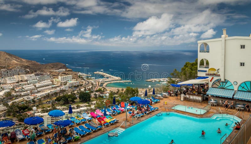 Colina Mar editorial image. Image of sand, mountains - 120057605