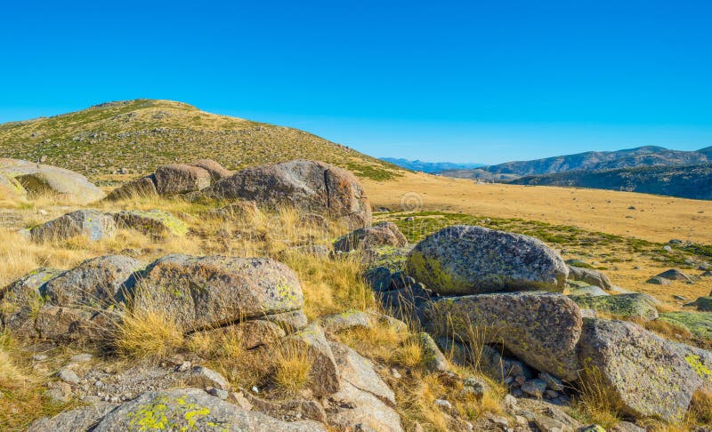 Colinas Del Parque Natural Sierra De Gredos Foto de archivo - Imagen de ...