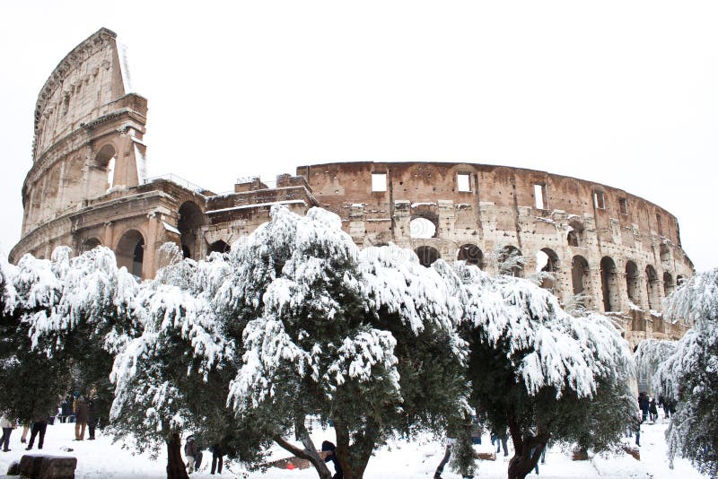 Coliseum with snow, Rome. editorial image. Image of empire - 23202195
