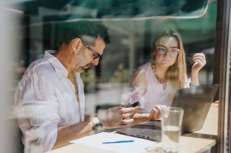 Collaborative Business Workshop: Multicultural Leaders Discussing ...