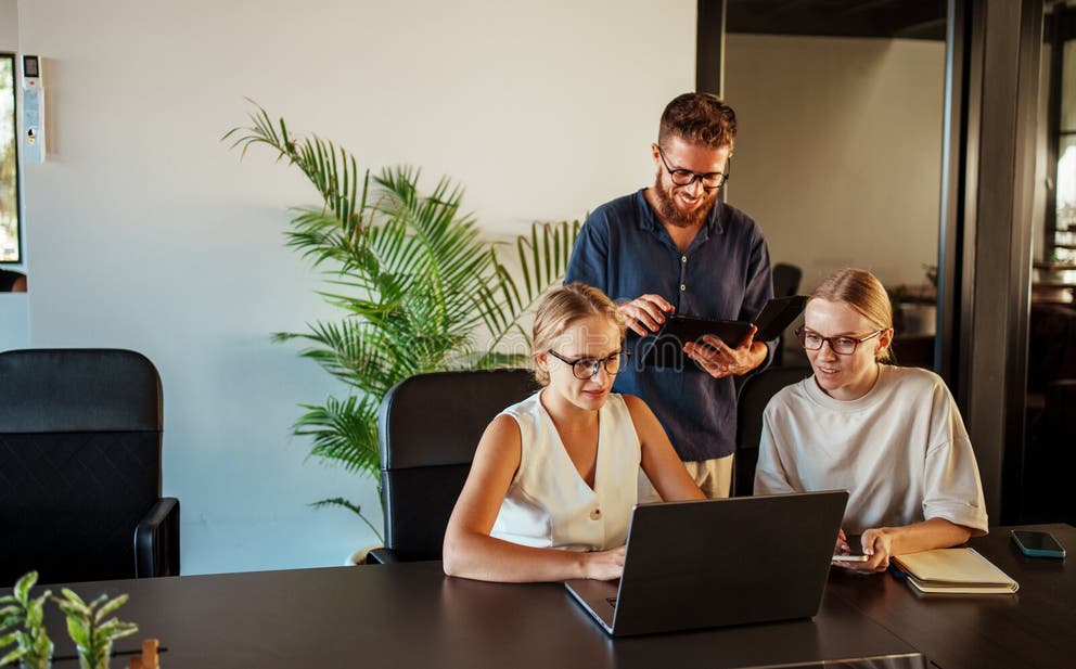 Collaborative Teamwork in the Modern Office Setting a Path To ...