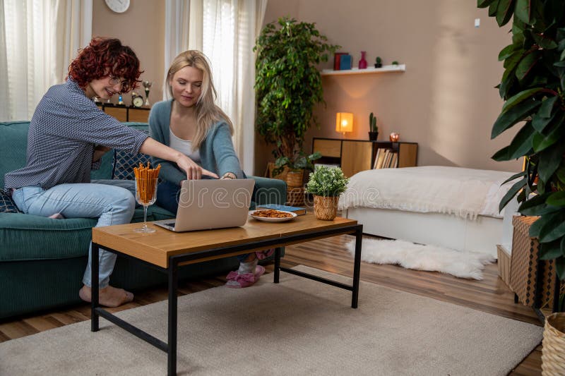 Collaborative Work in a Cozy and Inviting Living Room Setting for ...