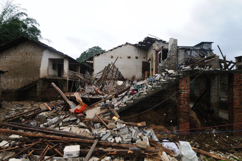 Collapsed house stock image. Image of earthquake, destruction - 36515961