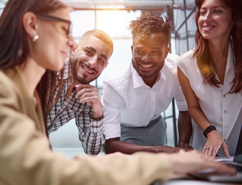 Colleagues Lean on the Conference Table and Discuss Business, App UI ...