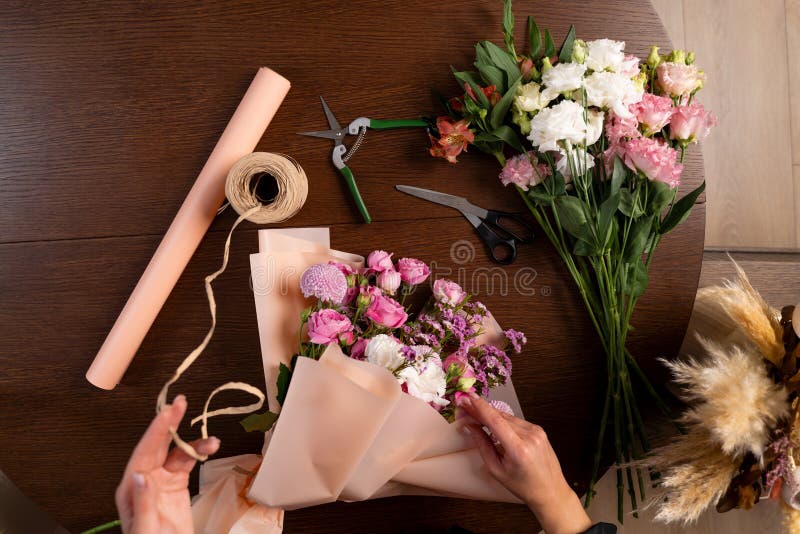 Collecting Compositions Bloom Mixed Flowers Floral Studio Process ...