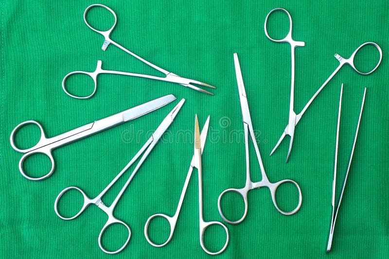 Ensemble D'instruments Chirurgicaux Photo stock - Image du fond ...